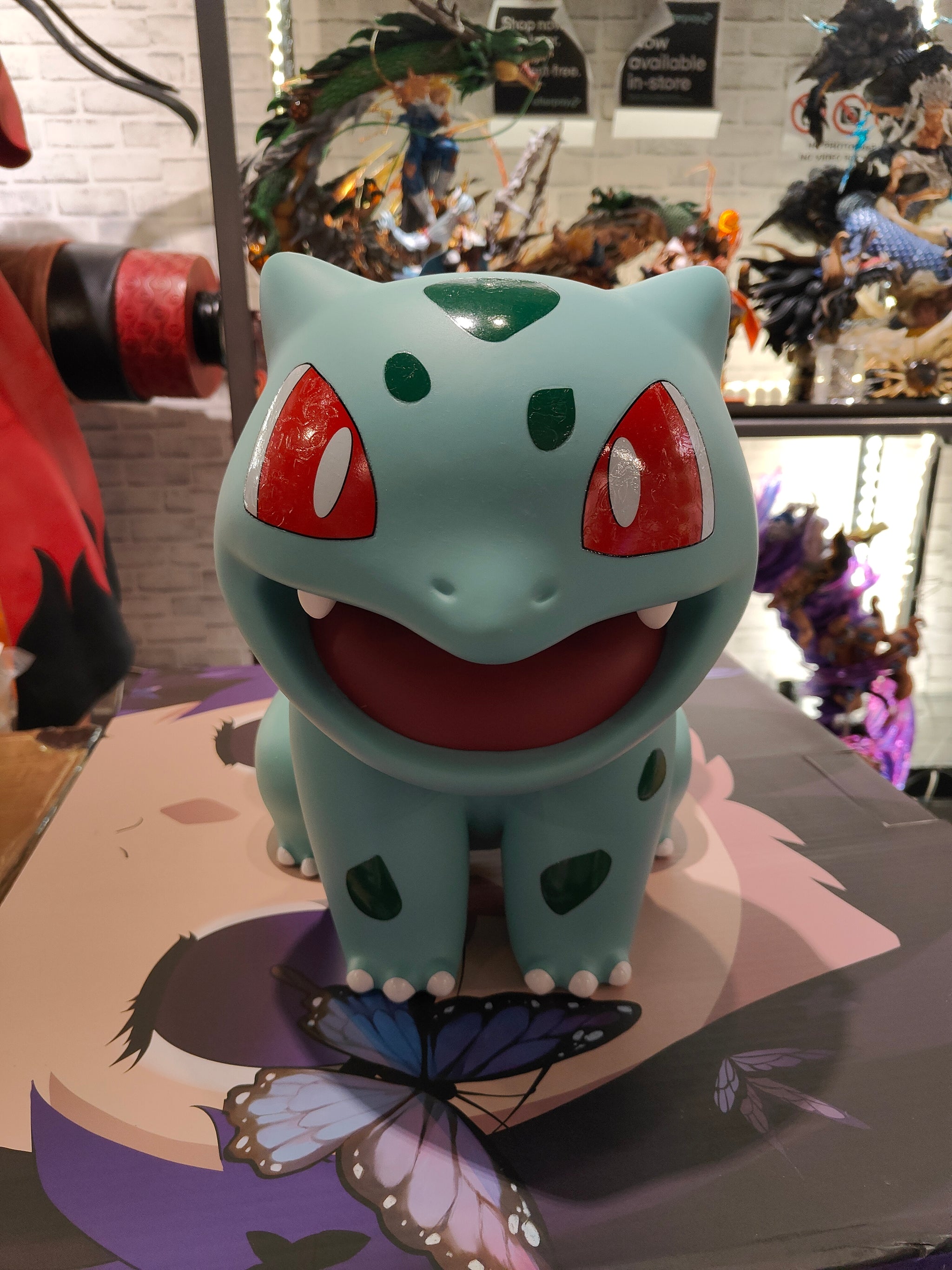Pokemon - Life Size Bulbasaur Figure – Flying Raijin Expo